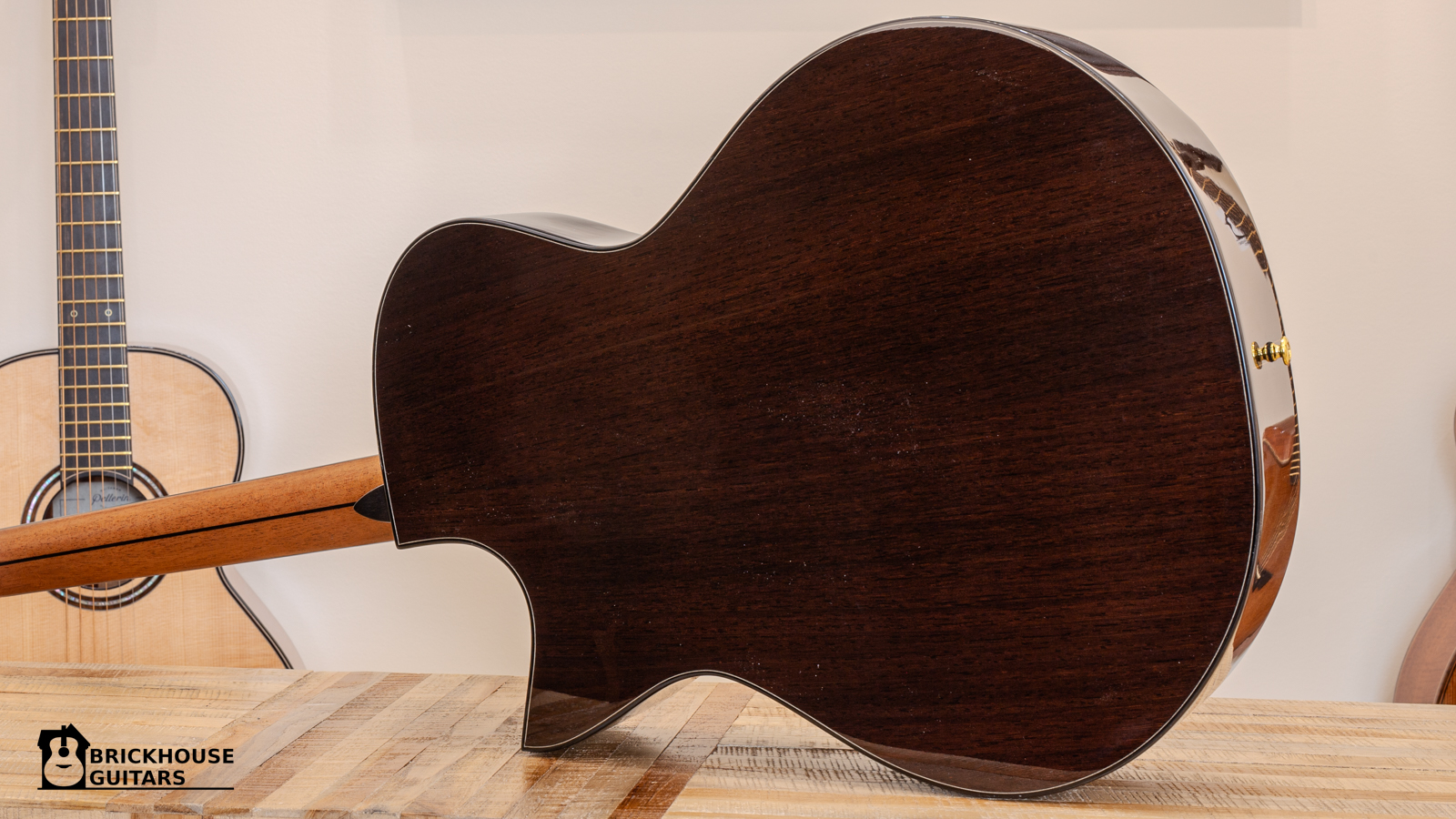Hozen Gold Label SJ #24101451 – Brickhouse Guitars