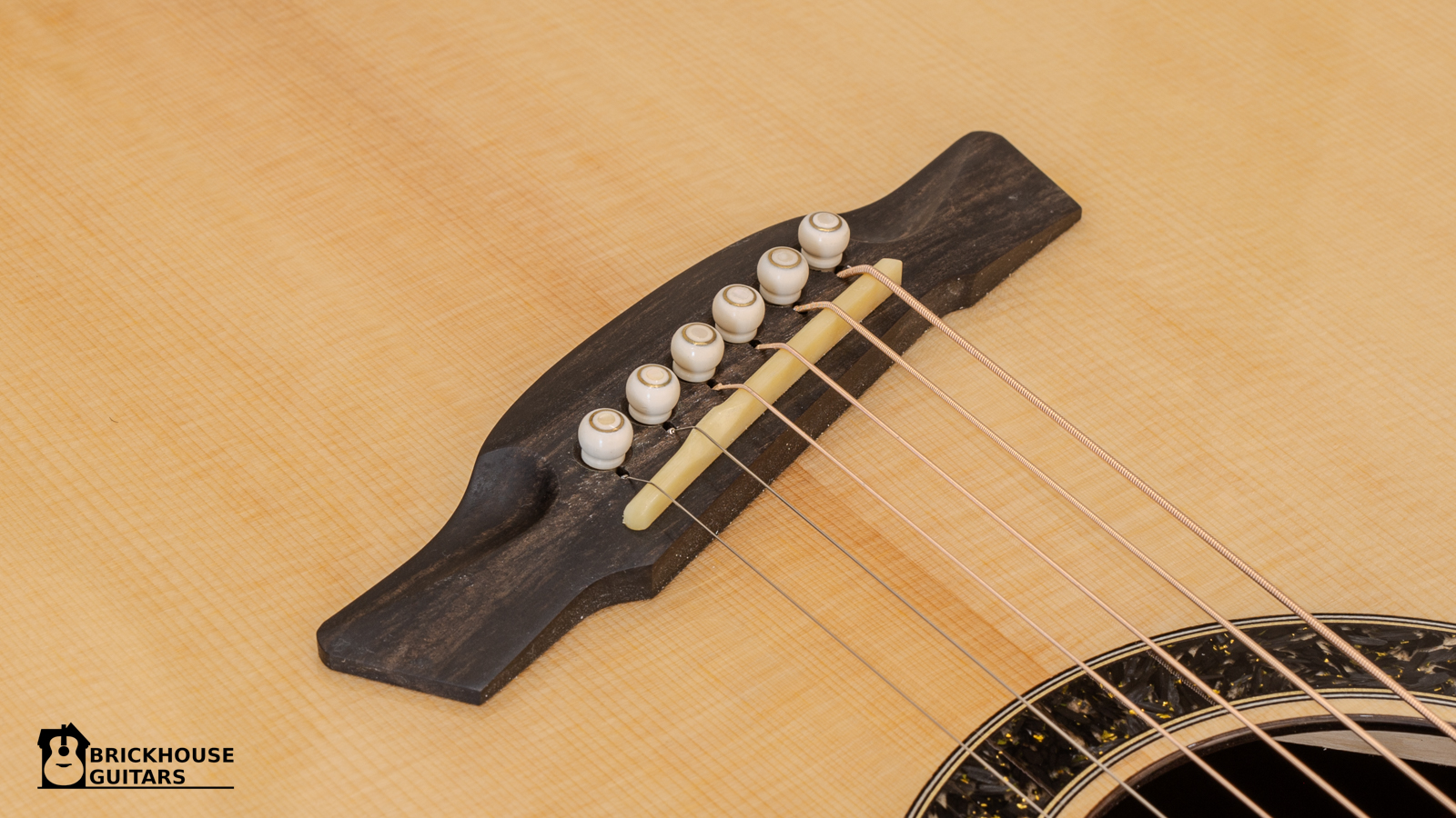 Hozen Gold Label SJ #24101451 – Brickhouse Guitars