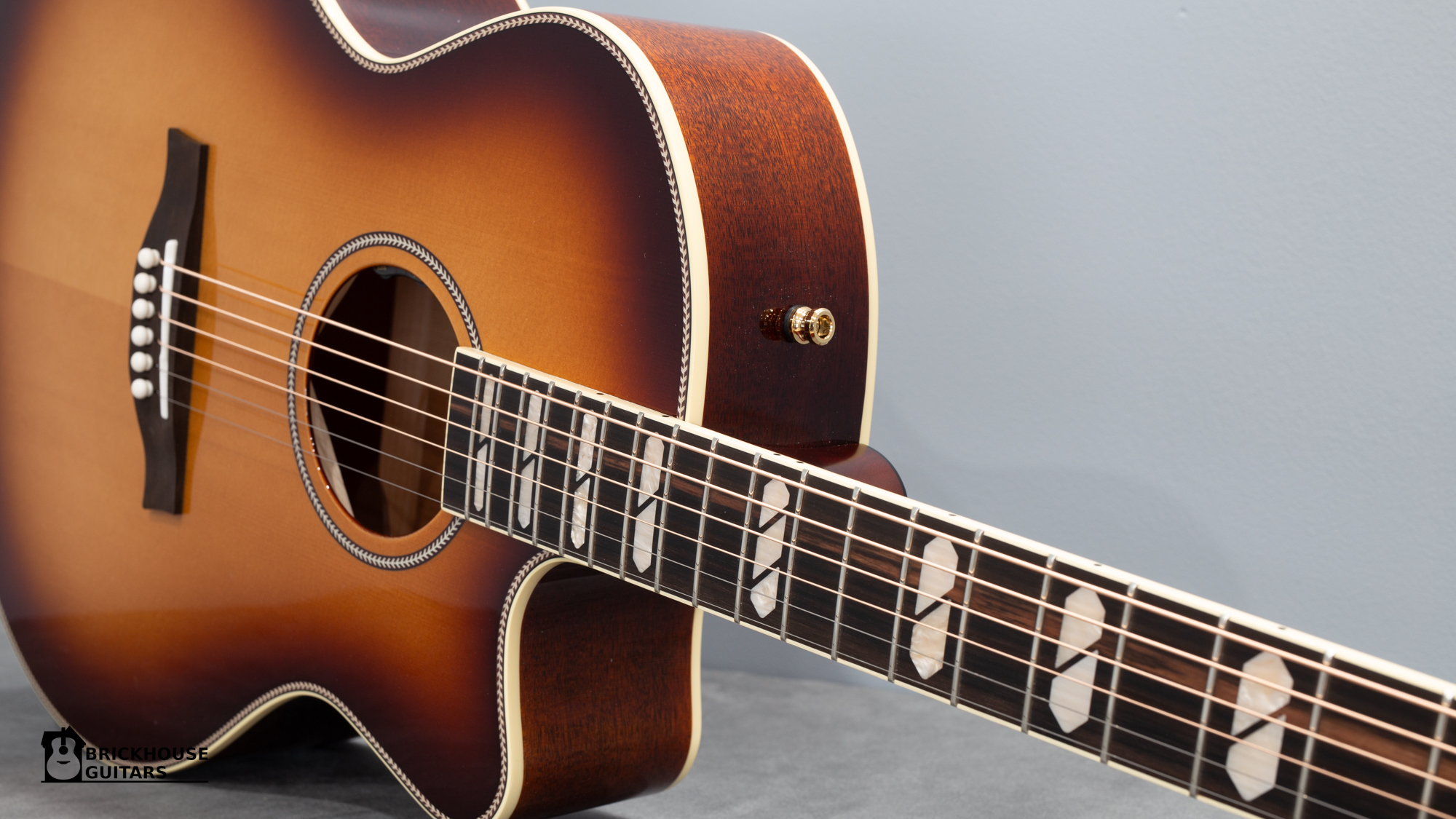 Godin Connaisseur MJ Sunsetburst Mahogany with Case #053377000044 ...
