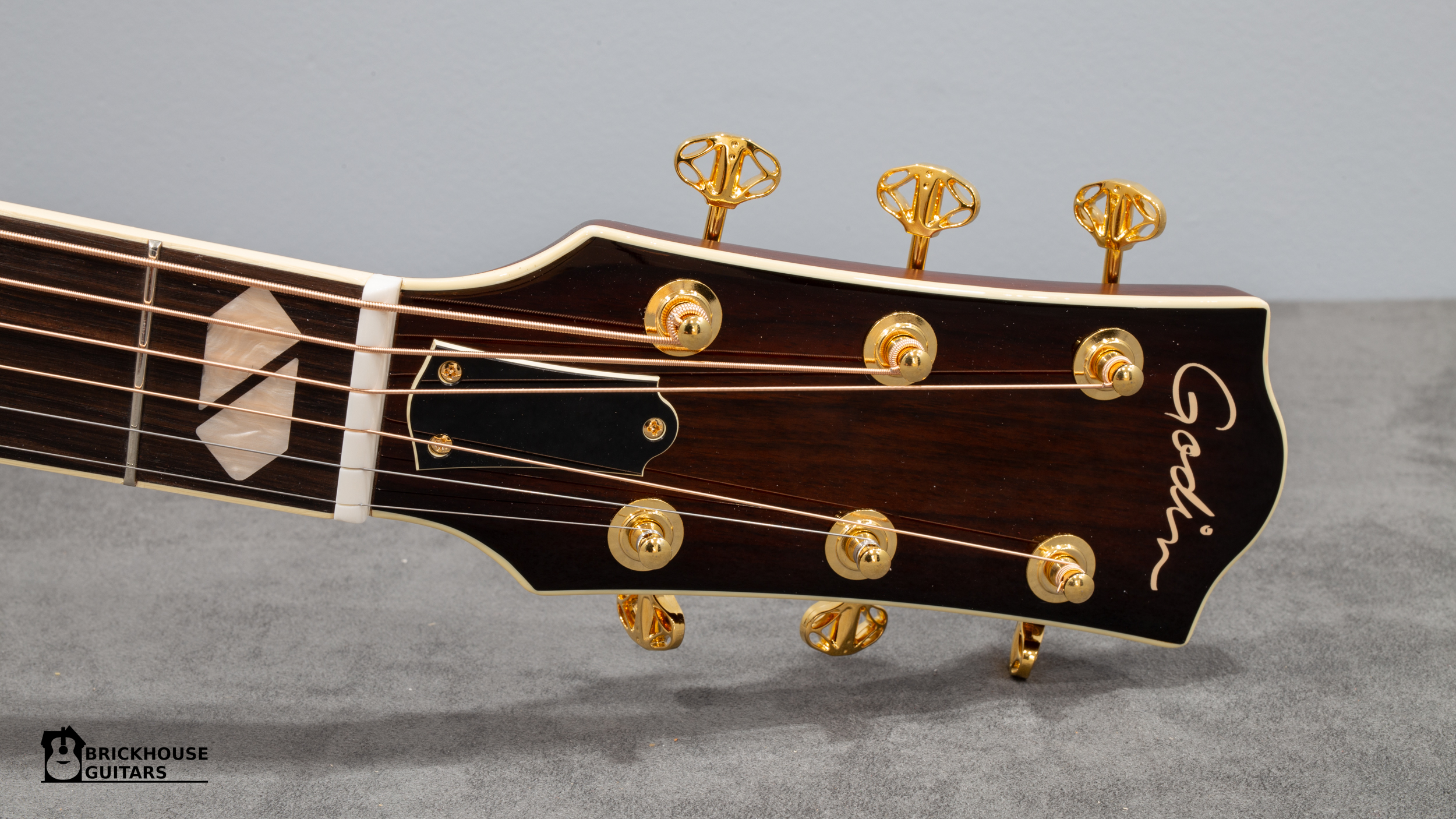 Godin Connaisseur MJ Sunsetburst Mahogany with case #053377000065 ...