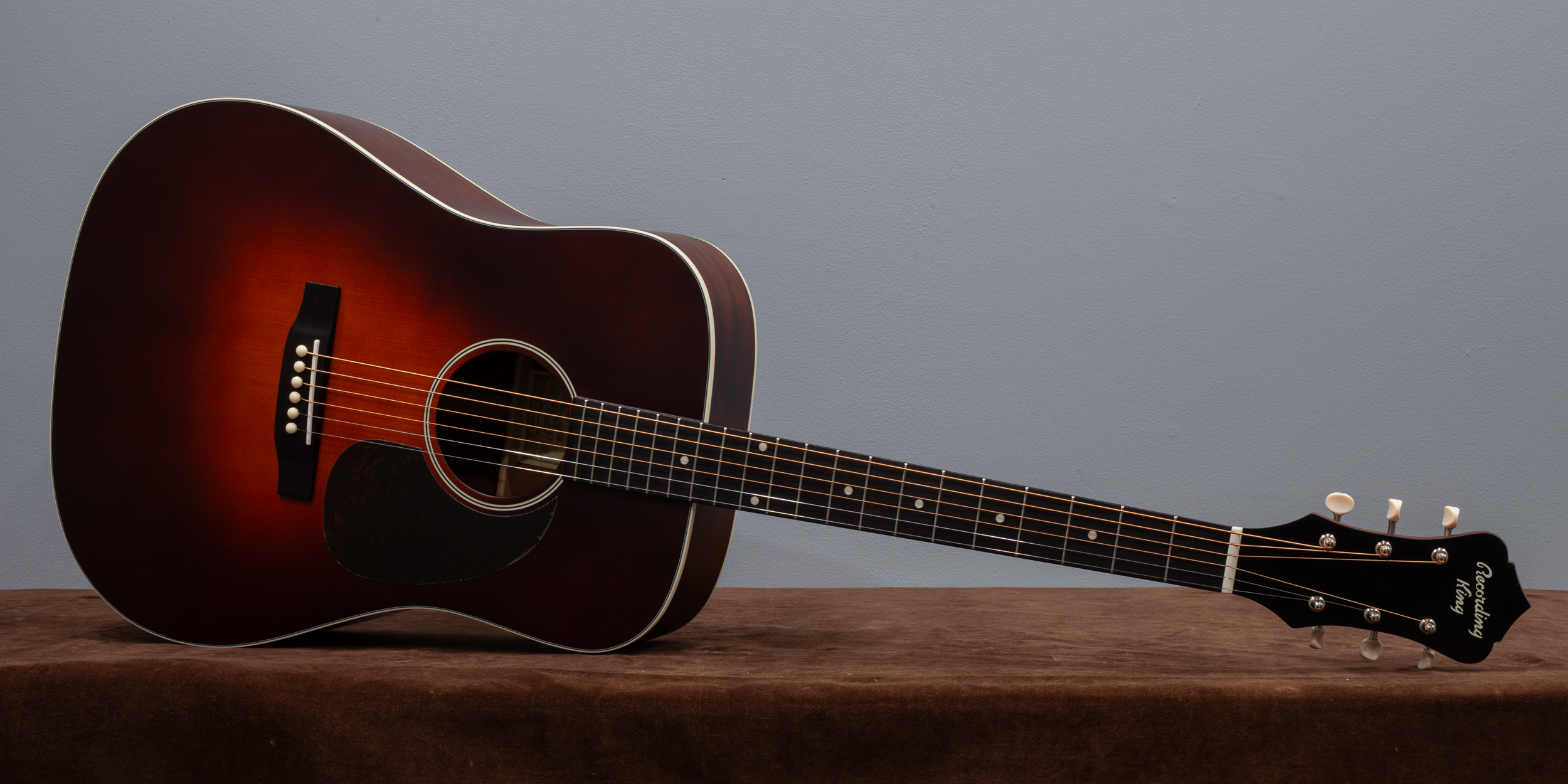 Recording King RDS-11-FE3-TBR #A20120022 – Brickhouse Guitars